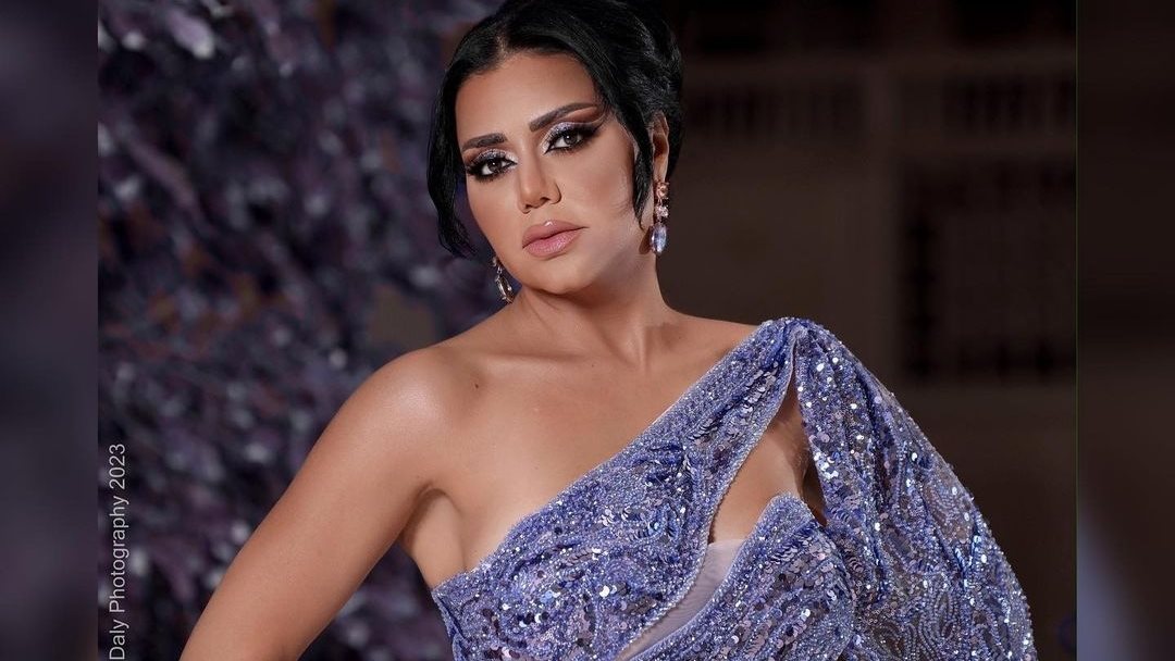 شاهد رانيا يوسف تتألق بإطلالة جريئة ومُثيرة