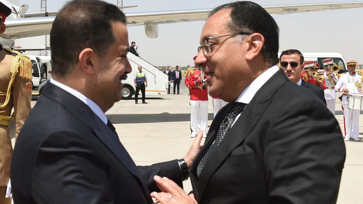 رئيسا وزراء مصر والعراق يشهدان توقيع عدة اتفاقيات تعاون بين البلدين