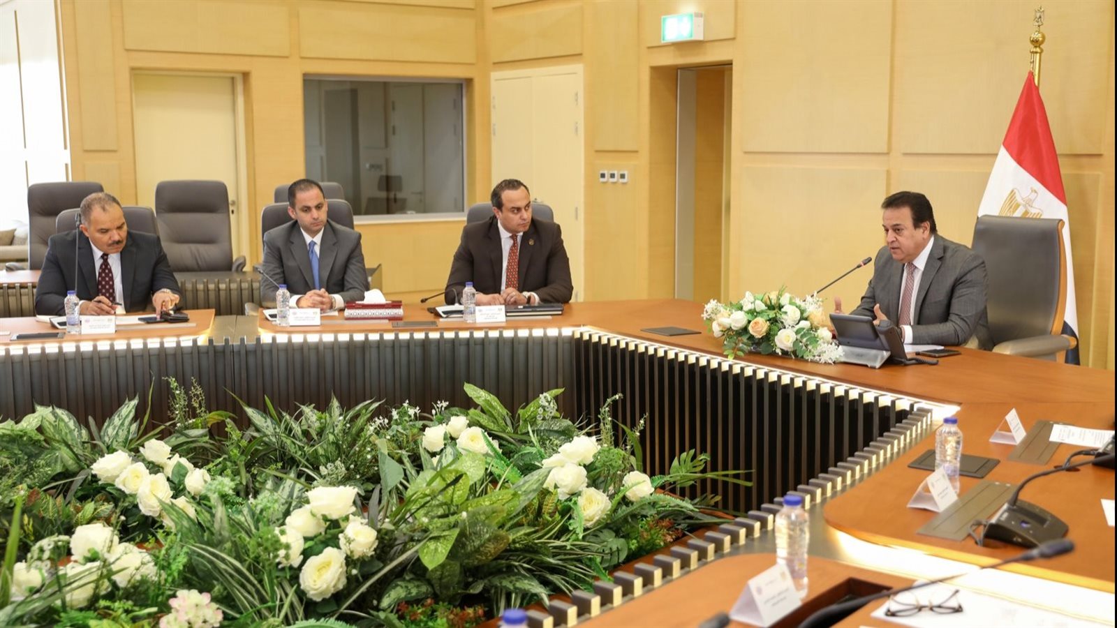 وزير الصحة يوجه بسرعة الانتهاء من مشروع تطوير سكن الأطباء