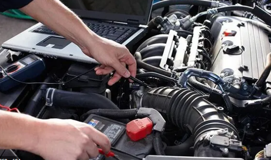 علامات وأسباب تلف كازكيت رأس المحرك في السيارة