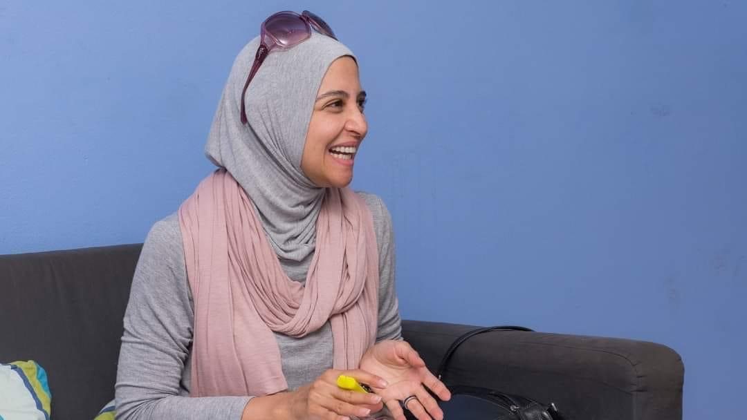 No sabes árabe. La hija de Hanan Turk llama la atención en una ...