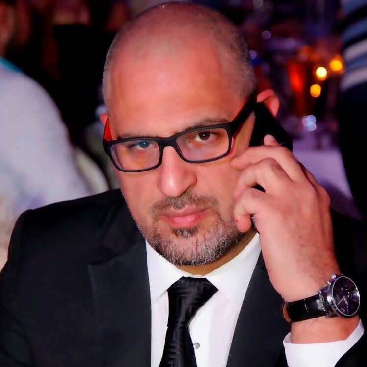 زكريا فحام يهاجم مغني لبناني بعد هجومه علي تامر حسني .. فيديو