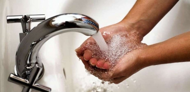 هل يجوز الوضوء حافيا في الحمام ؟ صحح معلوماتك